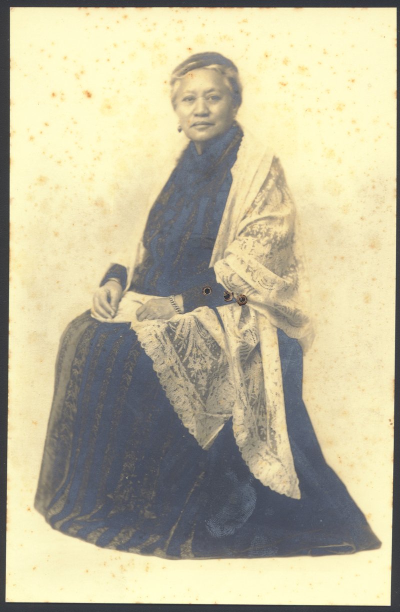 Lahilahi Webb